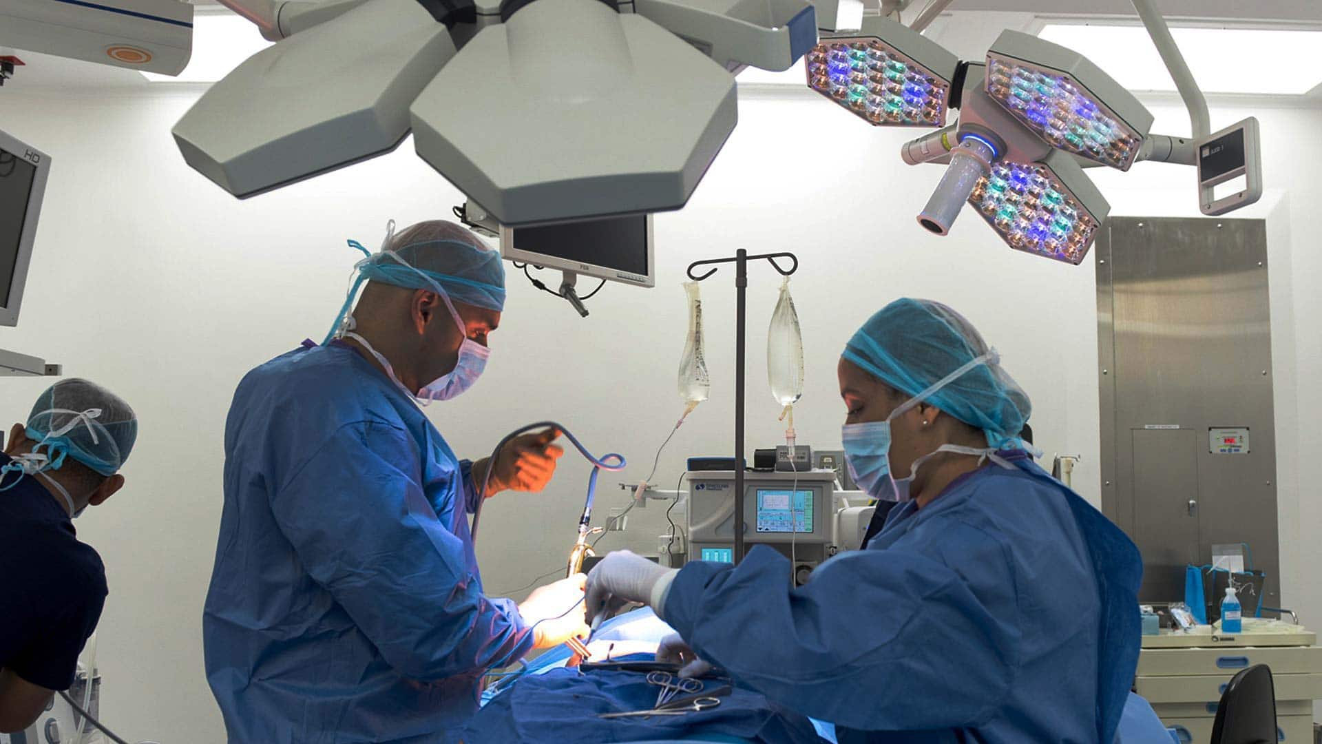 Costa Rica Plastic Surgery | Cosmetic Surgeon Dr Jorge Badilla